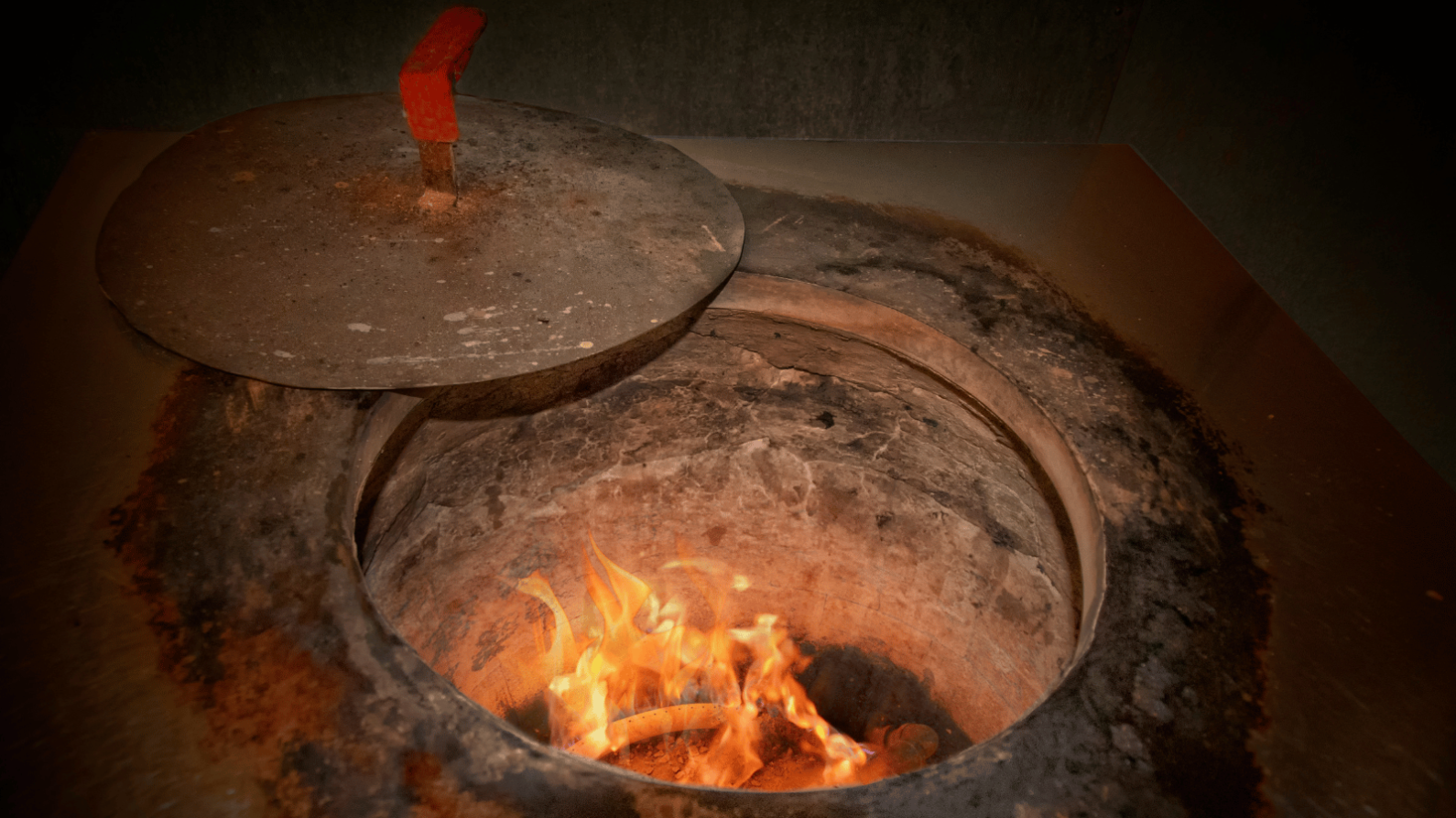 Tandoor – The Ancient Clay Oven - PillowMint